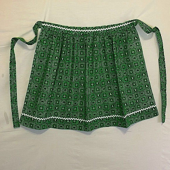 Kitchen | Vintage Green Christmas Tree Apron | Poshmark
